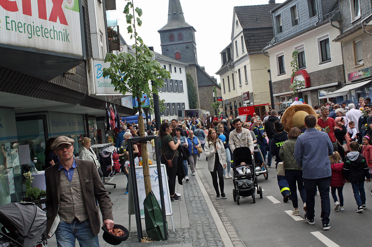 Sanierte Kaiserstraße gibt Bürgern Lebensraum zurück - Oberberg-Aktuell