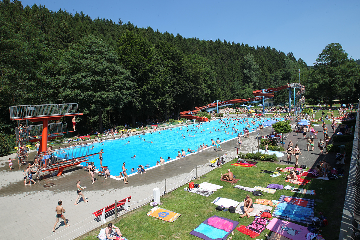 Freibäder: Fast überall Personalsorgen - Oberberg-Aktuell