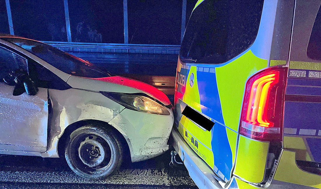 Mit Streifenwagen kollidiert: Flucht endet auf der Autobahn - Oberberg-Aktuell