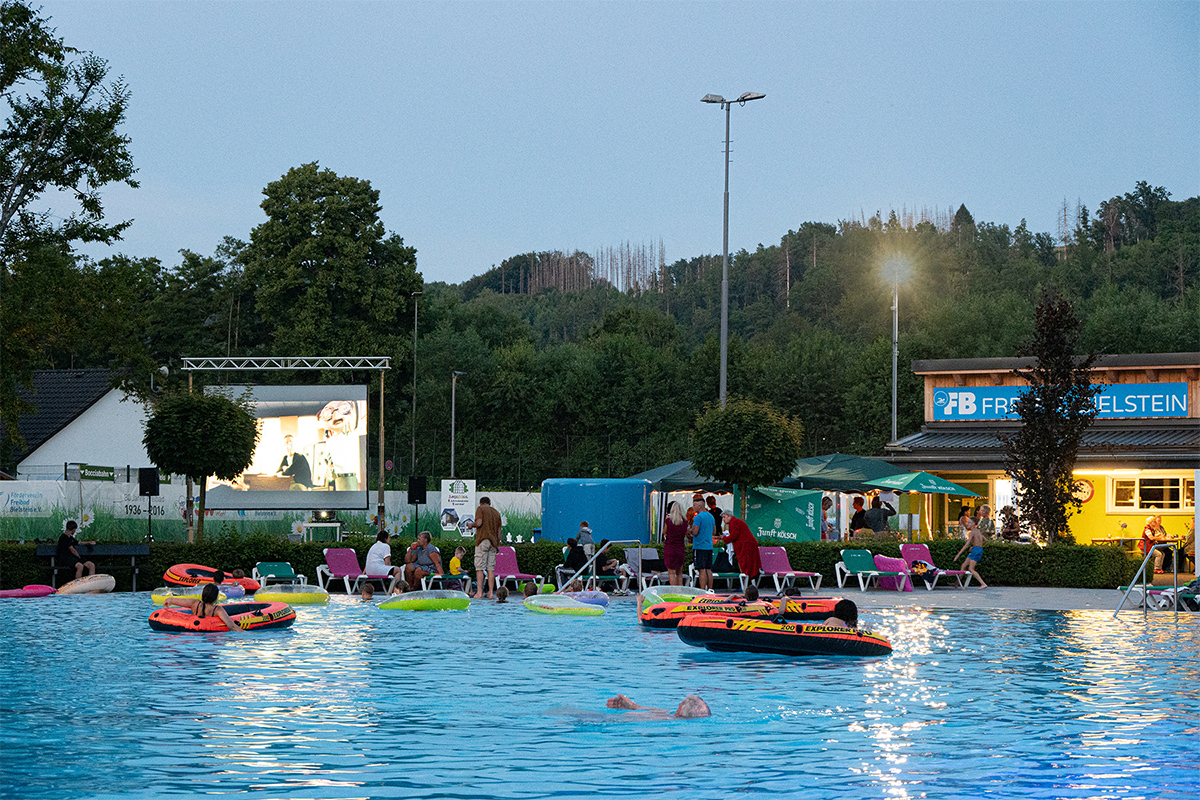 Bokep indo teleg her location is in a luxury relaxation