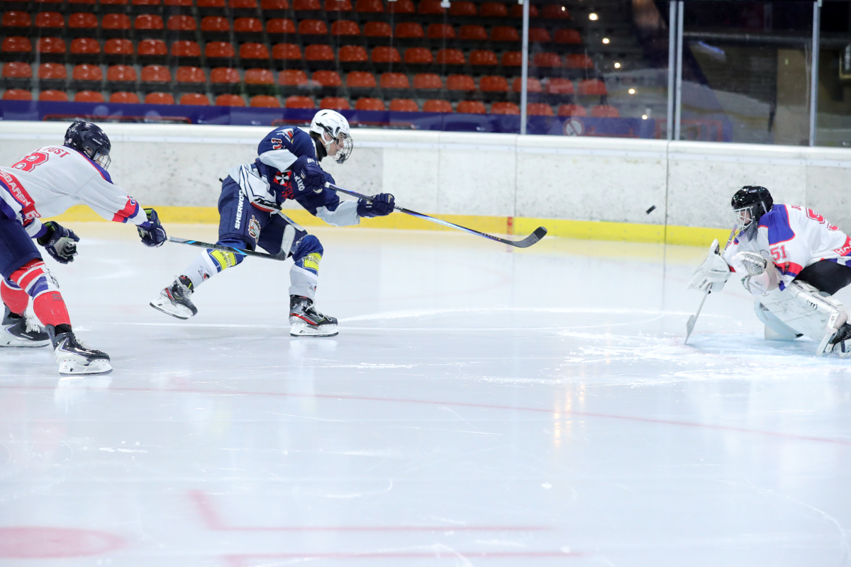 Penguins-U20 zieht ungeschlagen in die Meisterrunde ein - Oberberg-Aktuell