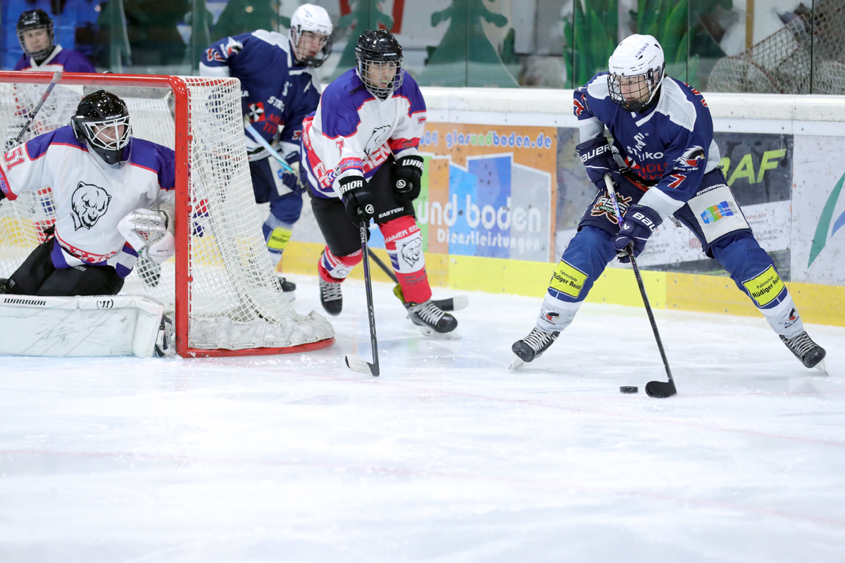 Penguins-U20 zieht ungeschlagen in die Meisterrunde ein - Oberberg-Aktuell